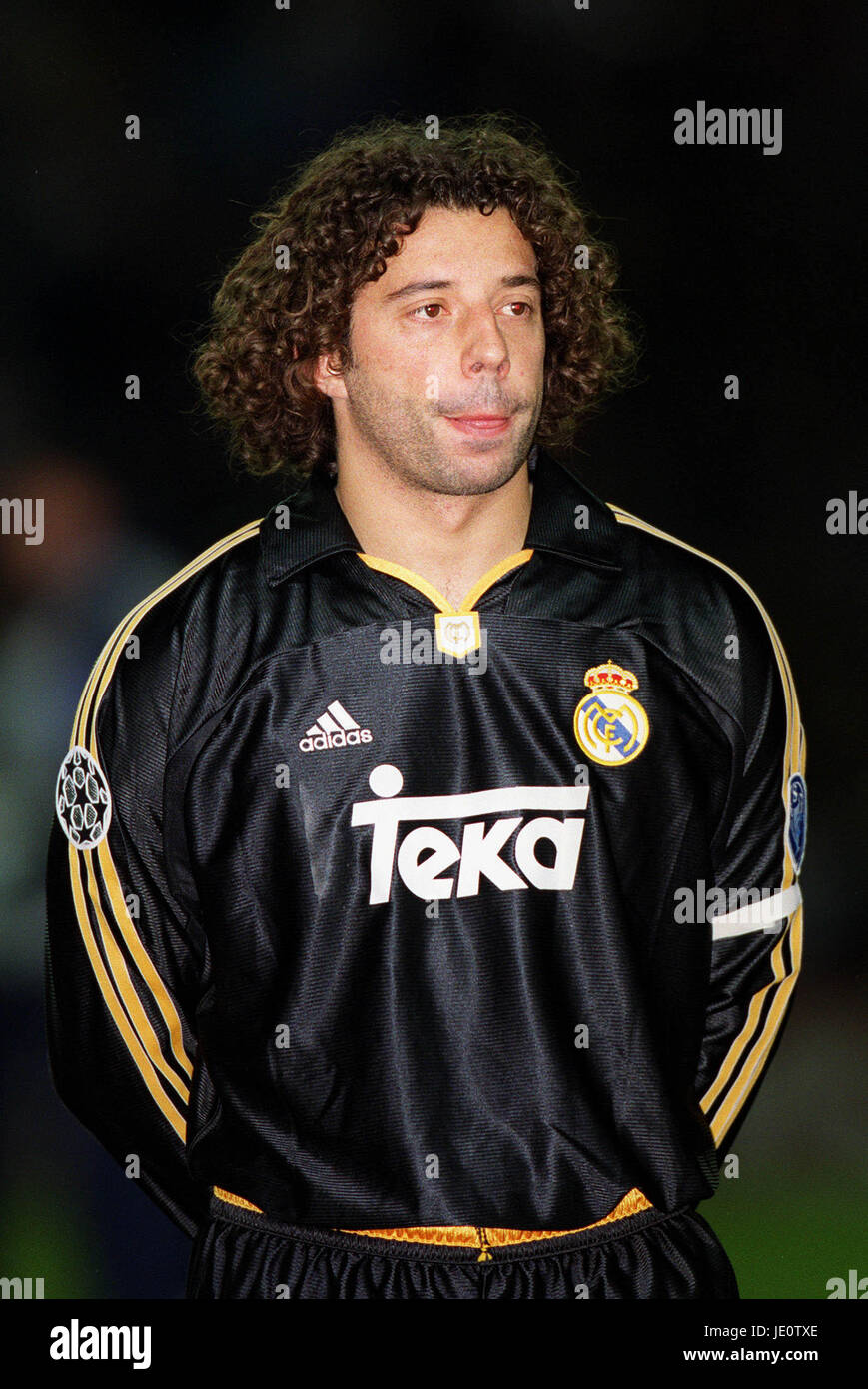 IVAN CAMPO REAL MADRID LEEDS ELLAND ROAD 22 November 2000 Stock Photo ...