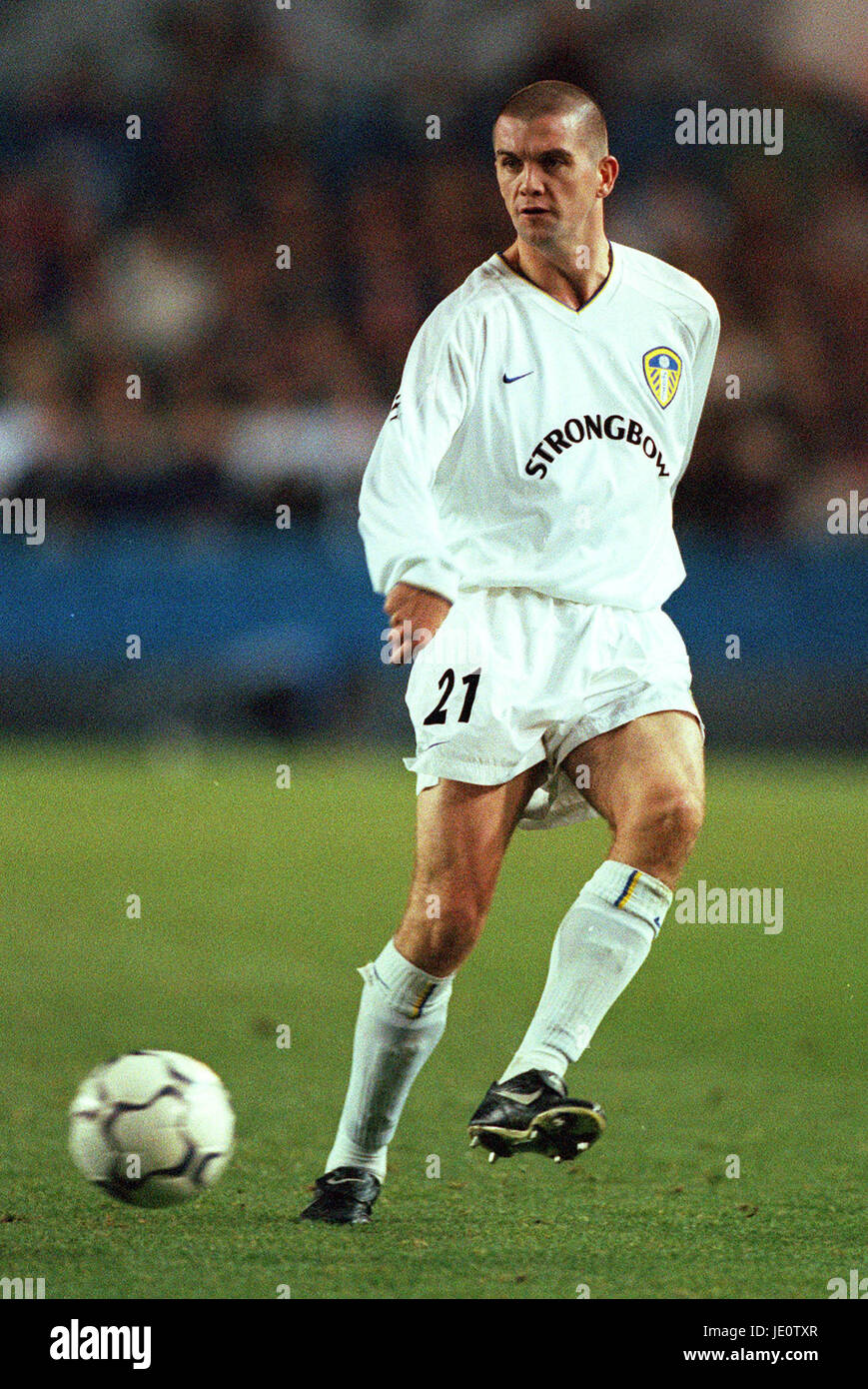 DOMINIC MATTEO LEEDS UNITED FC LEEDS ELLAND ROAD 22 November 2000 Stock ...
