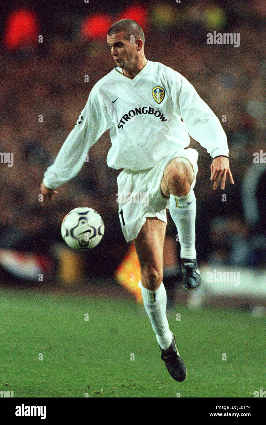 DOMINIC MATTEO LEEDS UNITED FC LEEDS ELLAND ROAD 22 November 2000 Stock ...