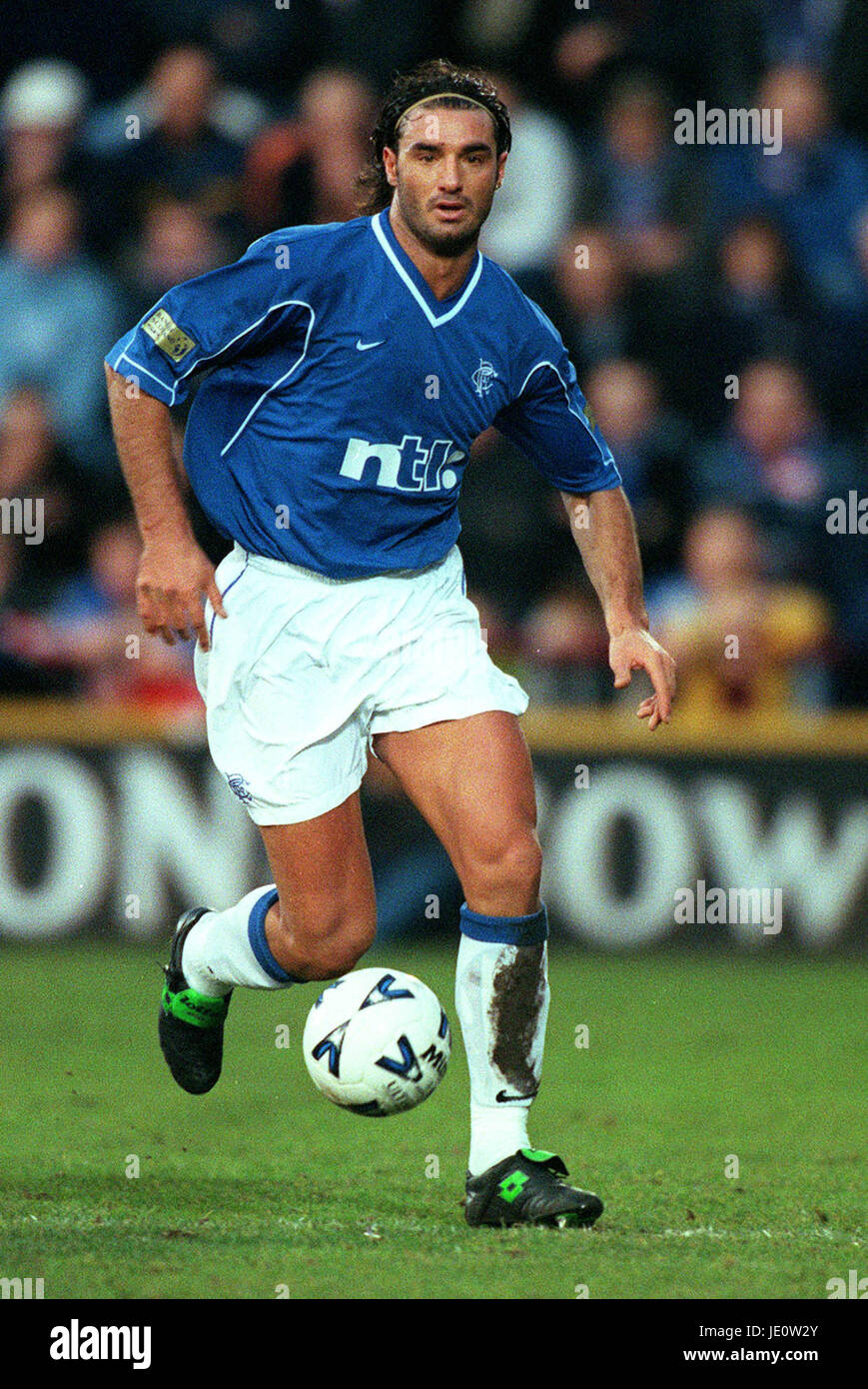 LORENZO AMORUSO GLASGOW RANGERS FC 02 December 2000 Stock Photo - Alamy