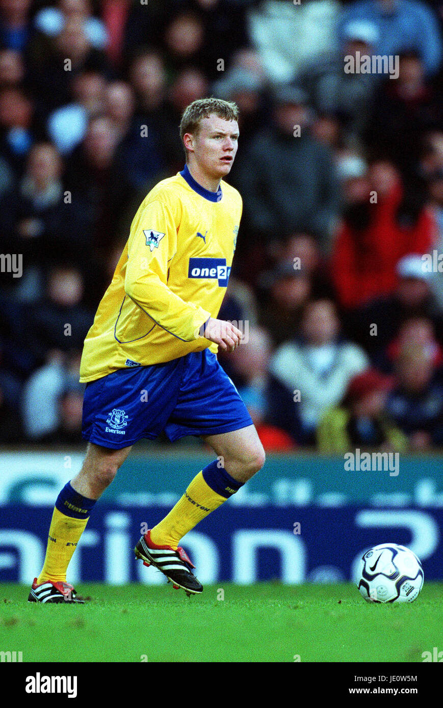 MICHAEL BALL EVERTON FC 26 September 2000 Stock Photo - Alamy