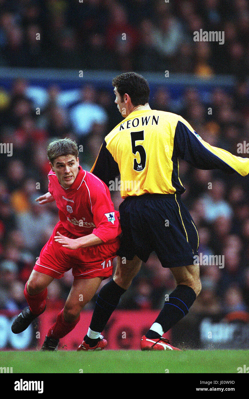 MICHAEL OWEN & MARTIN KEOWN LIVERPOOL V ARSENAL LIVERPOOL ANFIELD 23 ...