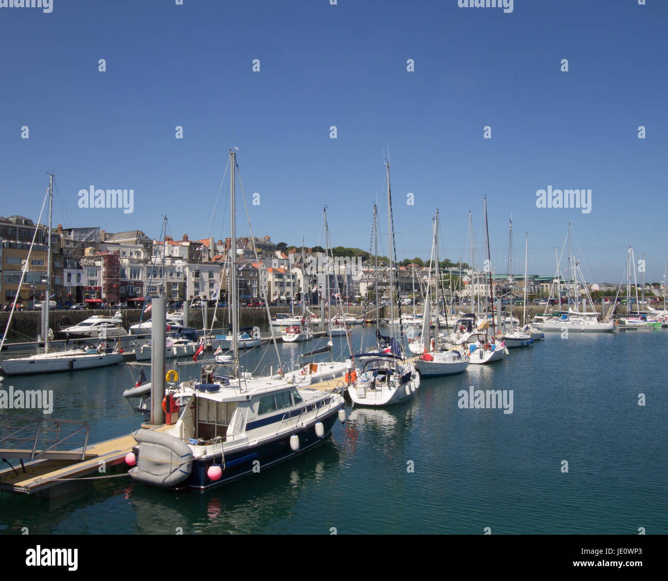 Guernsey harbour hi-res stock photography and images - Alamy