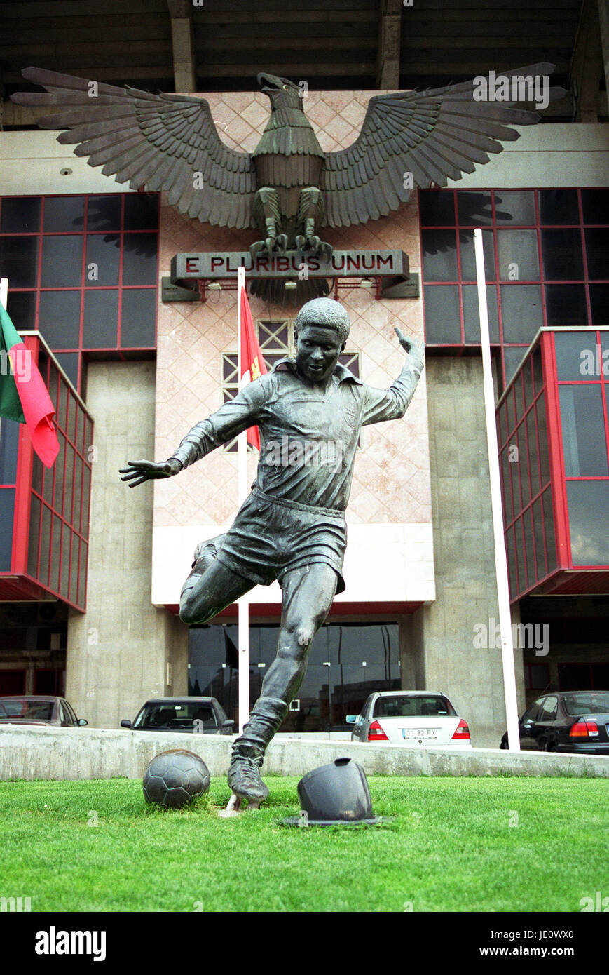 EUSEBIO STATUE STADIUM OF LIGHT PORTUGAL STADIUM OF LIGHT LISBON ...
