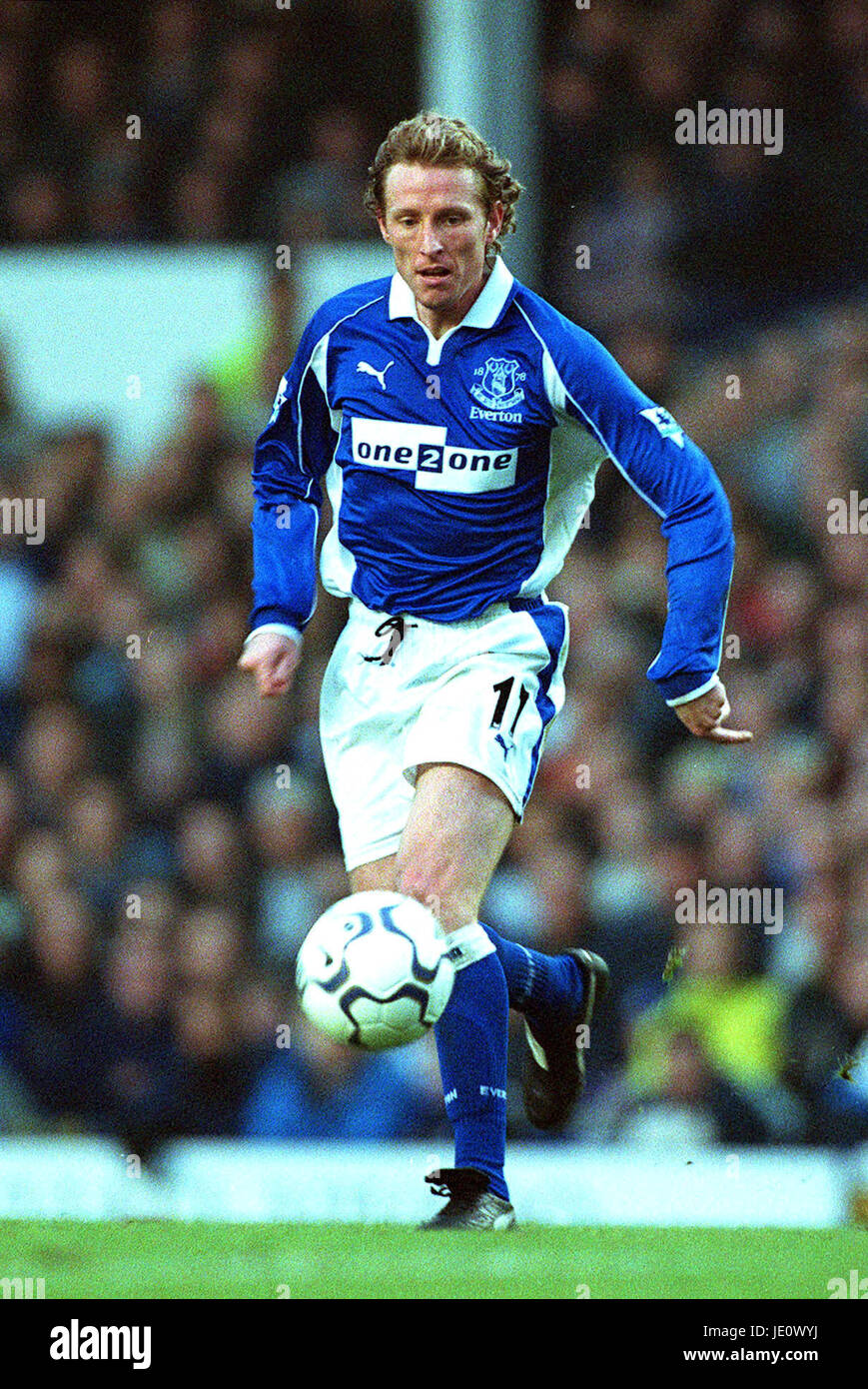SCOT GEMMILL EVERTON FC GOODISON PARK EVERTON 18 November 2001 Stock ...