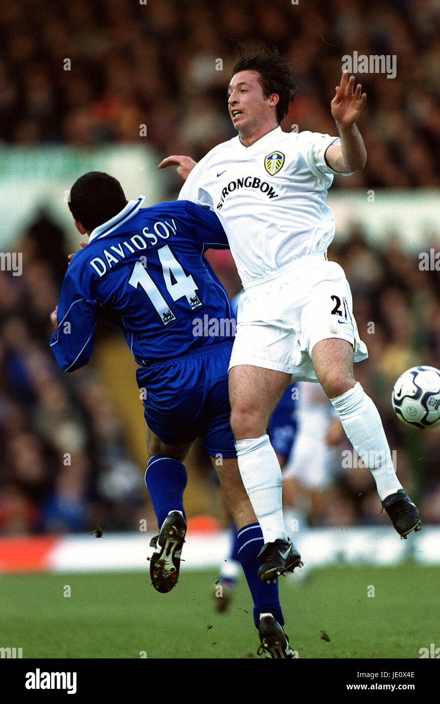 CALLUM DAVIDSON ROBBIE FOWLER LEEDS UNITED V LEICESTER CITY ELLAND ROAD ...