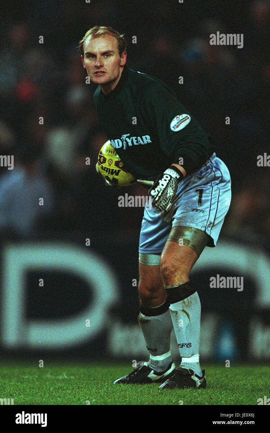 Michael oakes wolverhampton wanderers hi-res stock photography and ...