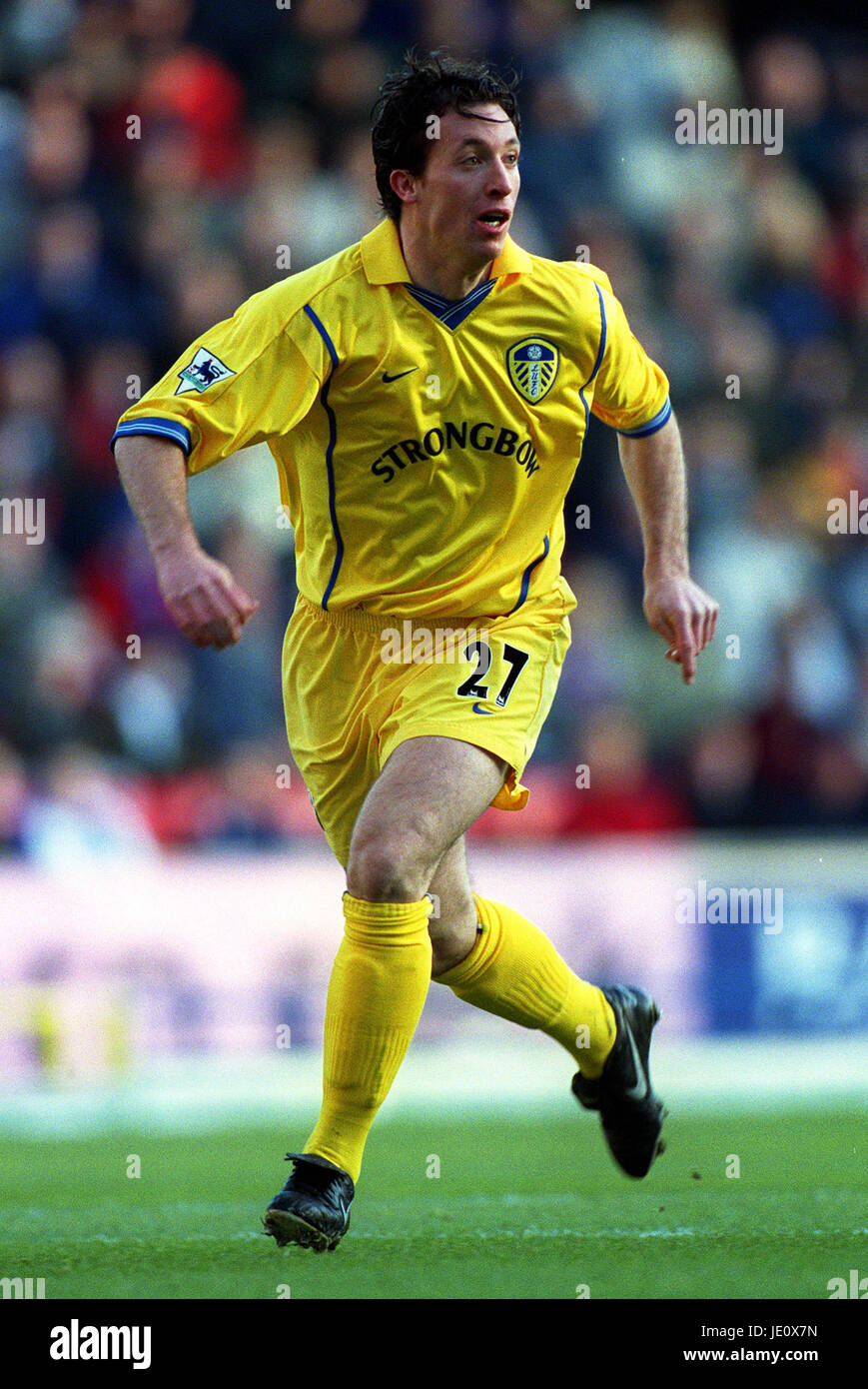 ROBBIE FOWLER LEEDS UNITED FC EWOOD PARK BLACKBURN 09 December 2001 ...