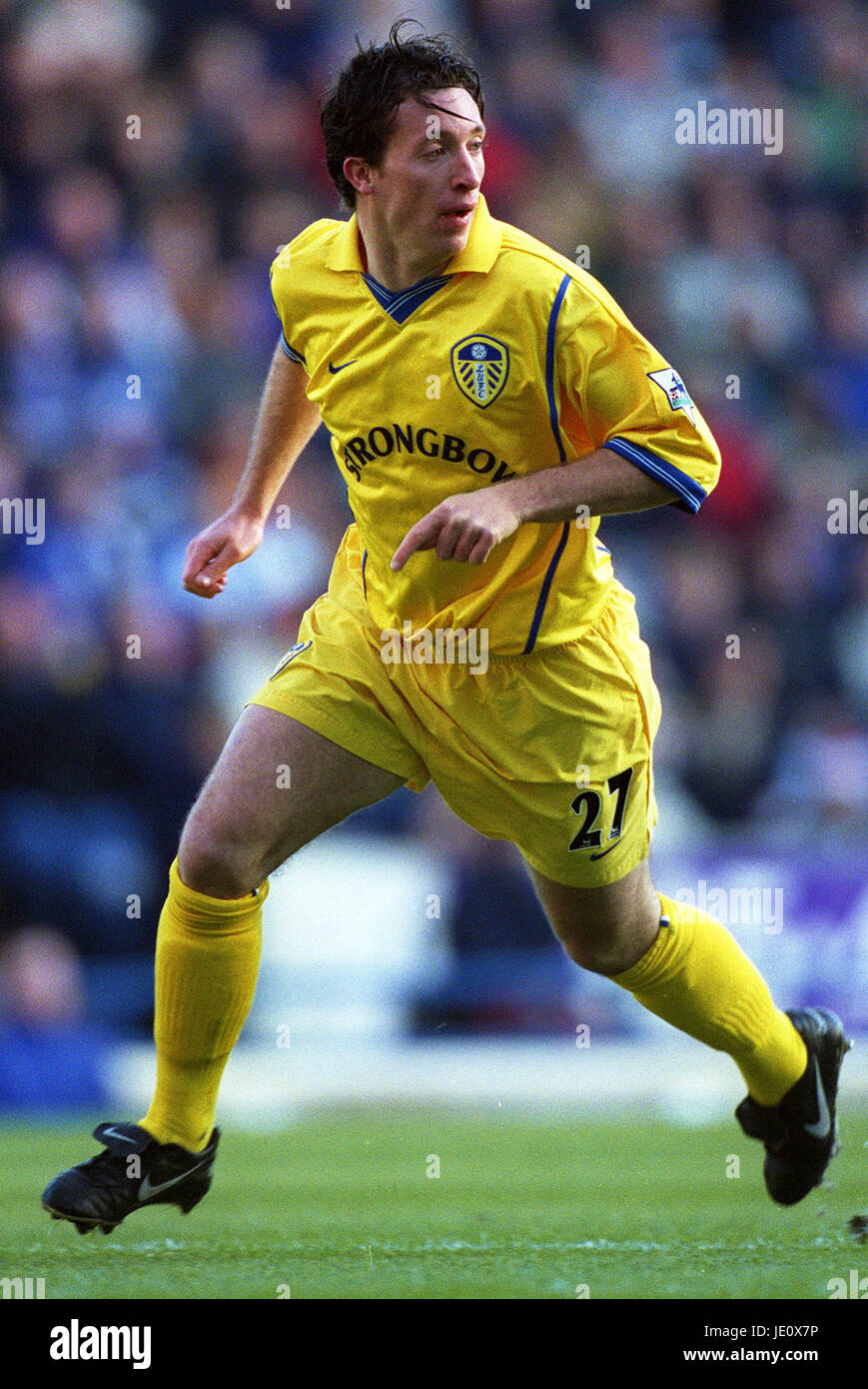 ROBBIE FOWLER LEEDS UNITED FC EWOOD PARK BLACKBURN 09 December 2001 ...
