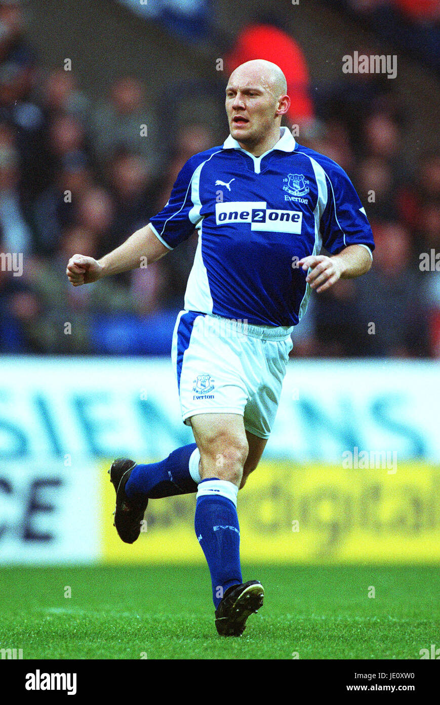 THOMAS GRAVESEN EVERTON FC REEBOK STADIUM BOLTON 03 November 2001 Stock ...