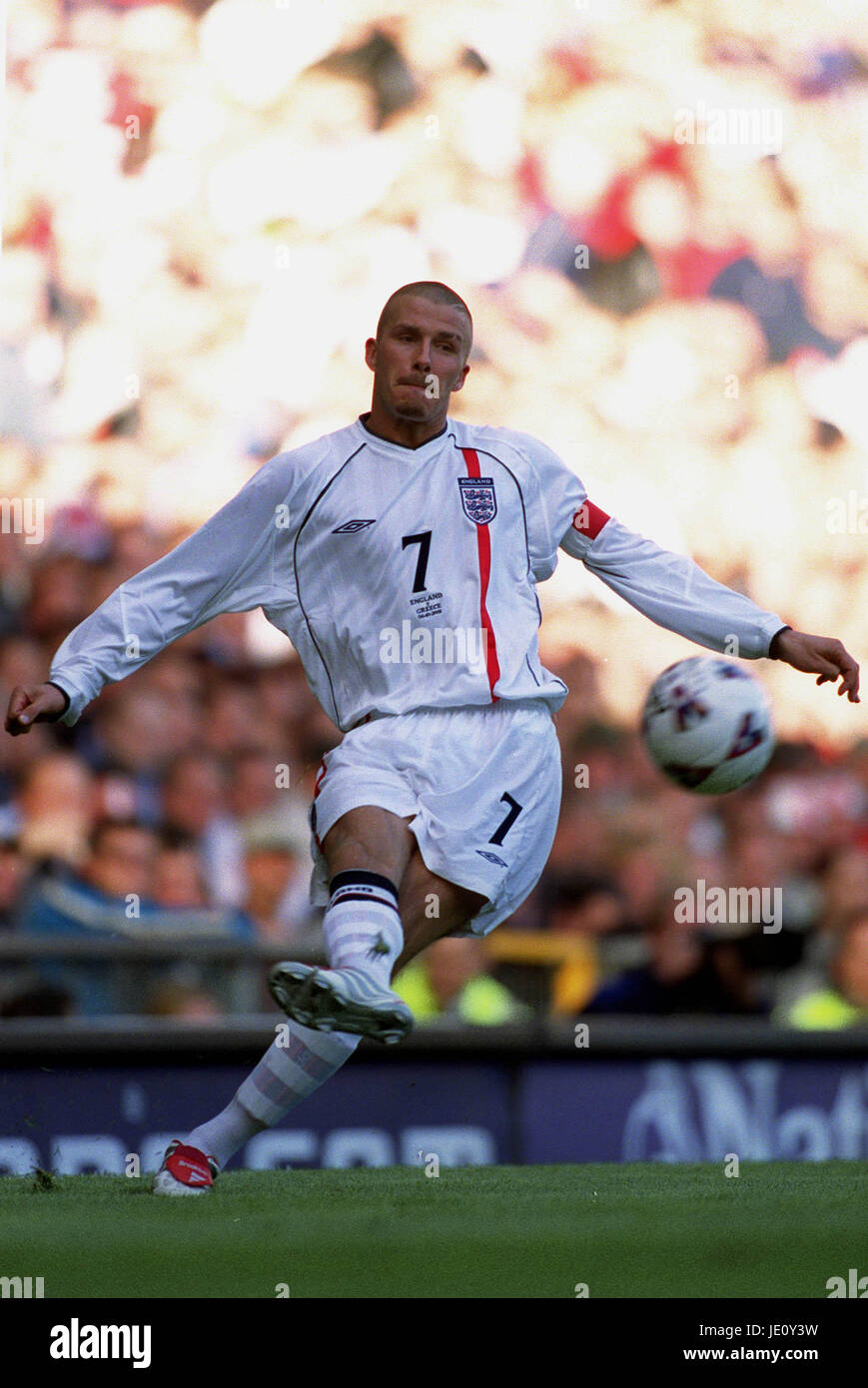DAVID BECKHAM ENGLAND & MANCHESTER UNITED FC MANCHESTER ENGLAND OLD ...
