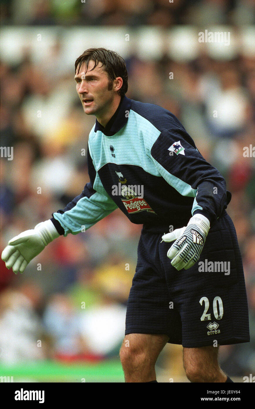 IAN FEUER DERBY COUNTY FC PRIDE PARK DERBY ENGLAND 20 October 2001 ...