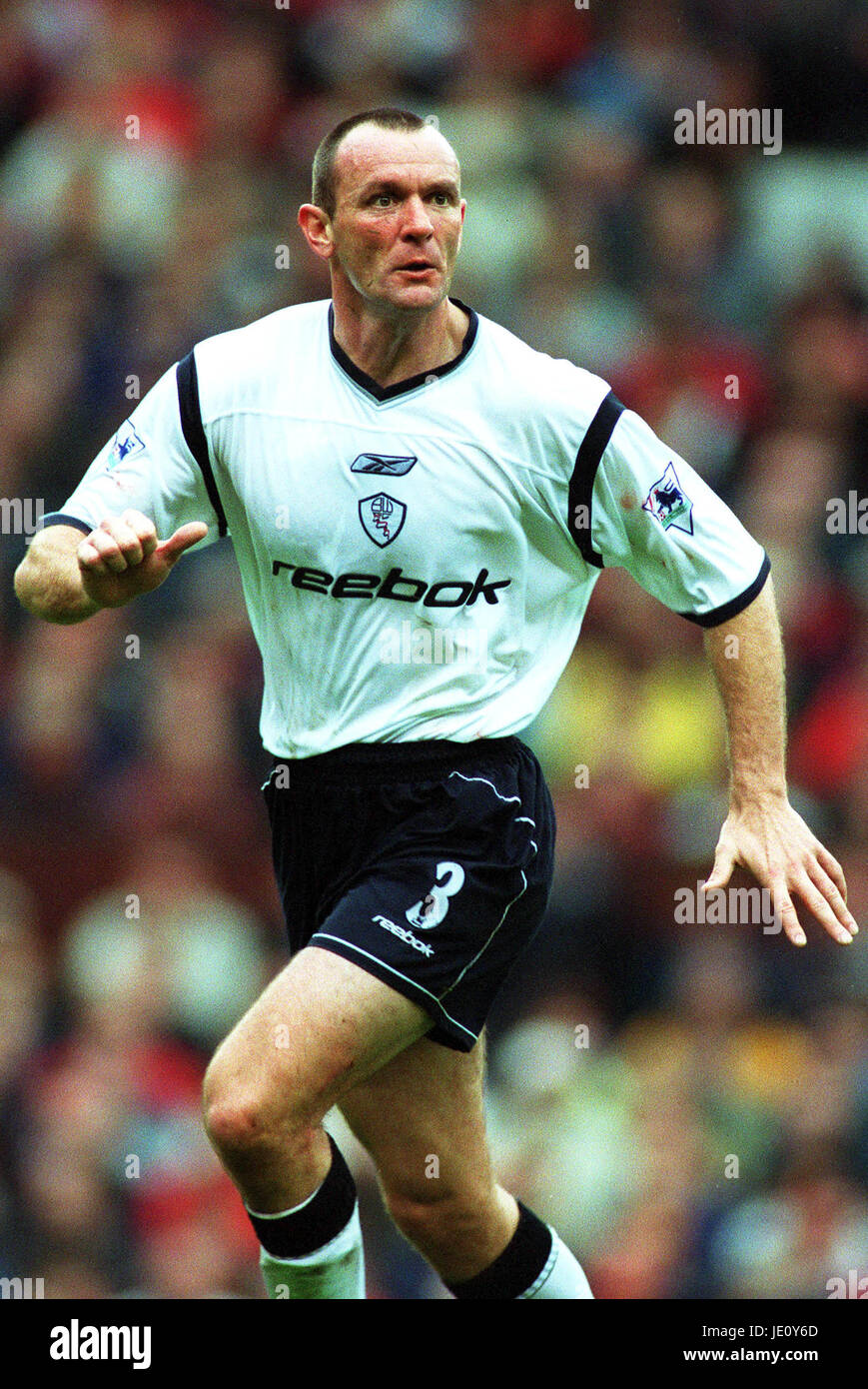 MIKE WHITLOW BOLTON WANDERERS FC MANCHESTER OLD TRAFORD MANCHESTER 20 ...