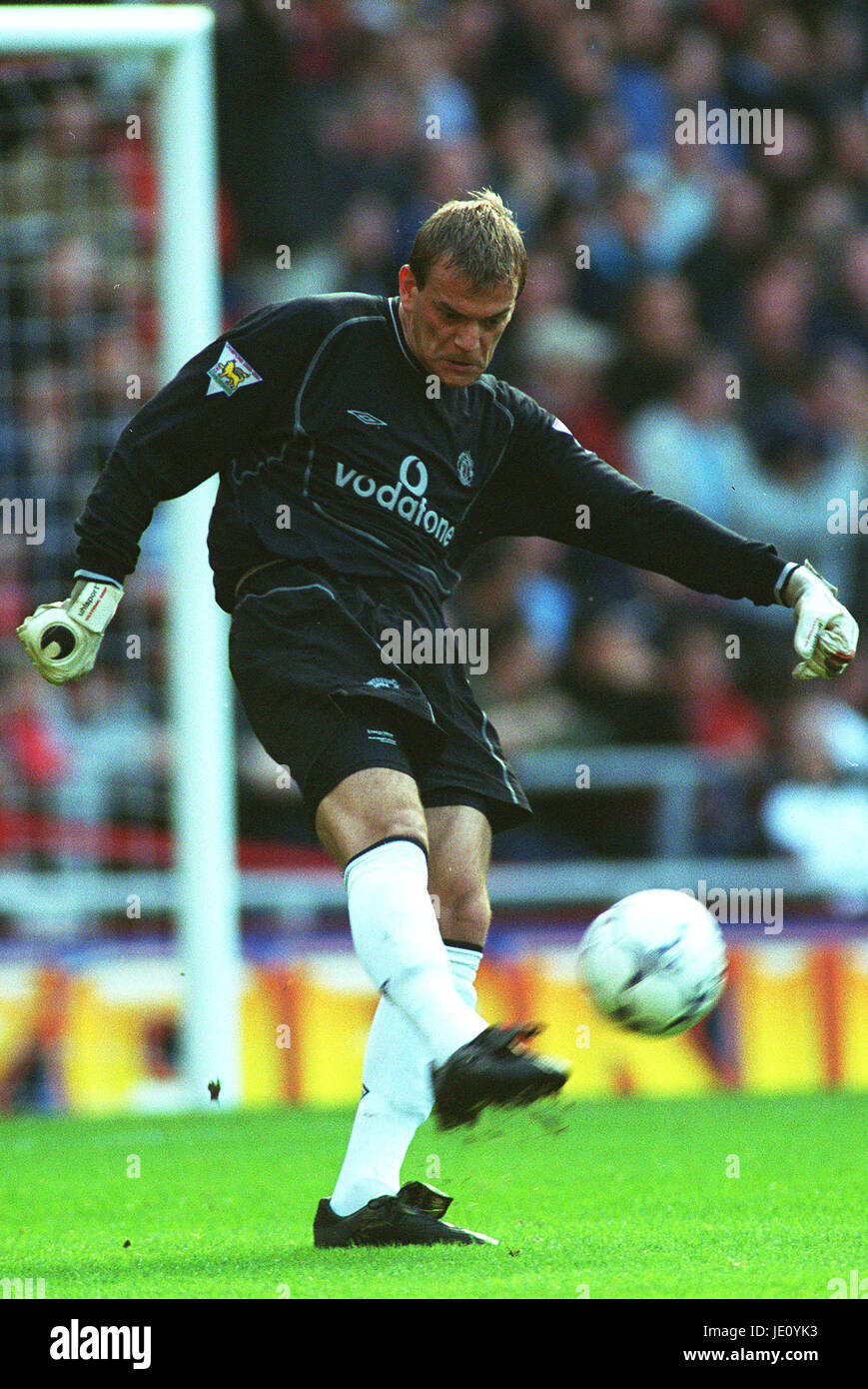 ROY CARROLL MANCHESTER UNITED FC SUNDERLAND STADIUM OF LIGHT SUNDERLAND ...