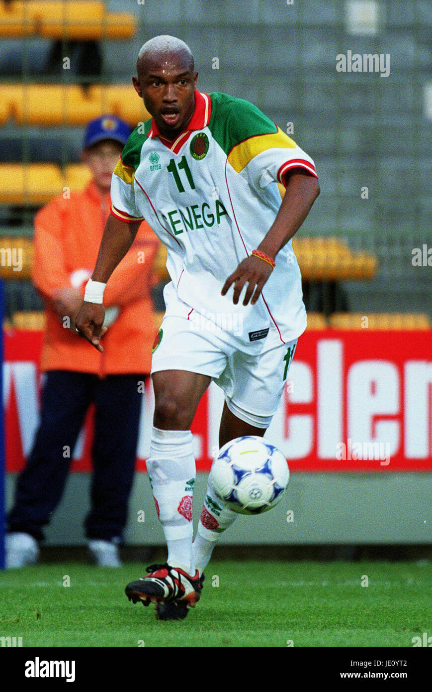 El hadji diouf lens hi-res stock photography and images - Alamy