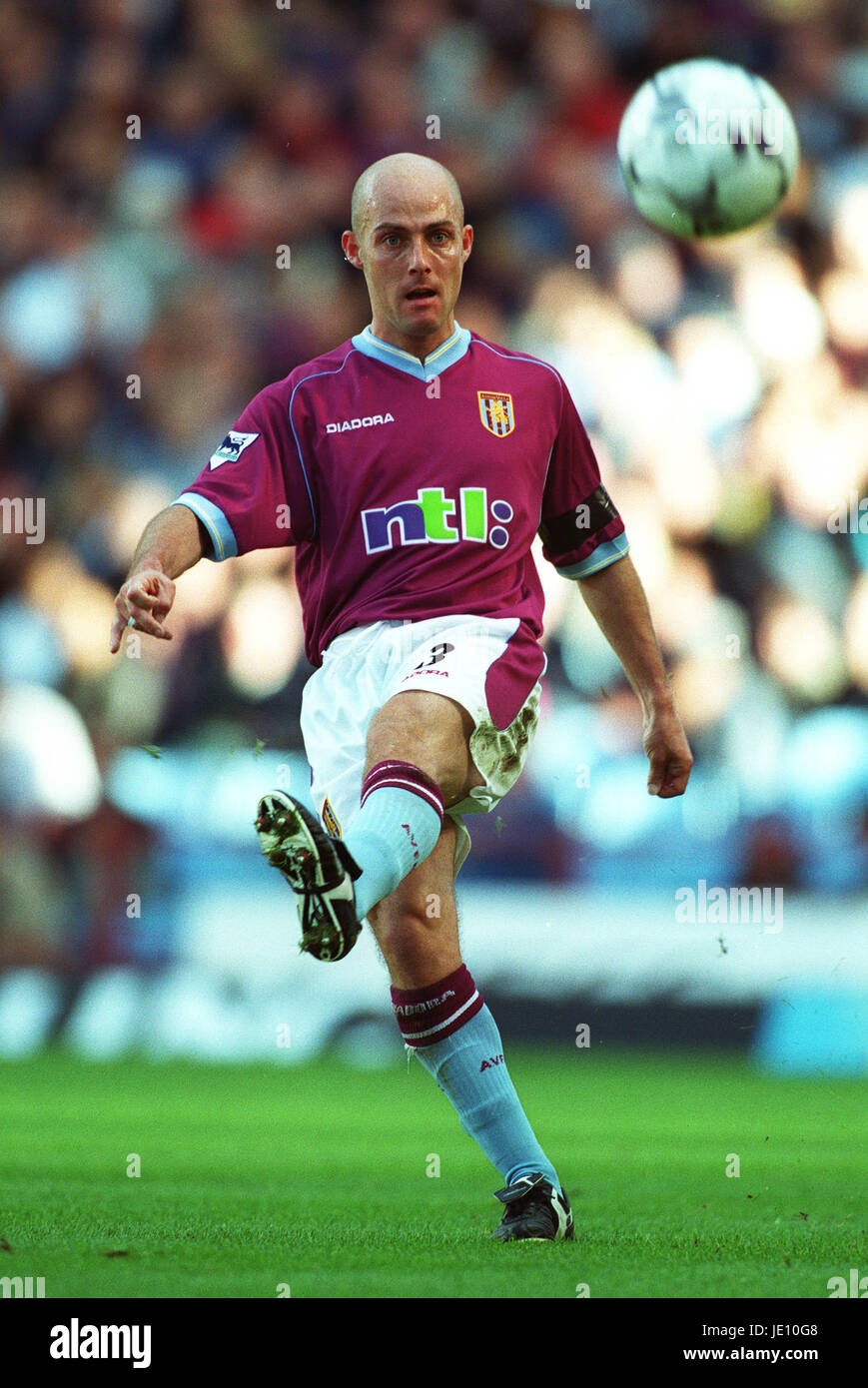 Alan wright aston villa hi-res stock photography and images - Alamy