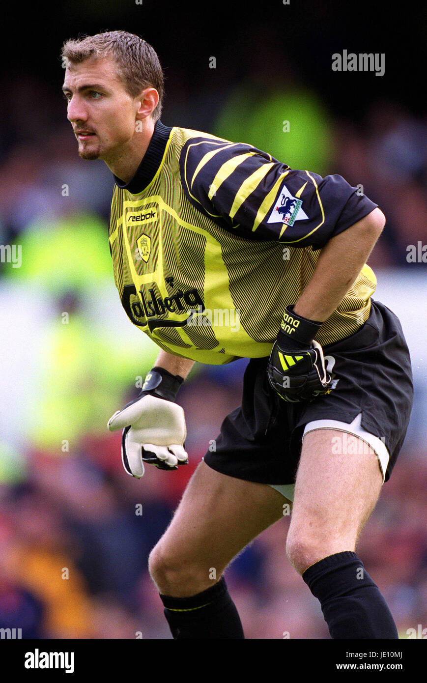JERZY DUDEK LIVERPOOL FC GOODISON PARK EVERTON 15 September 2001 Stock ...