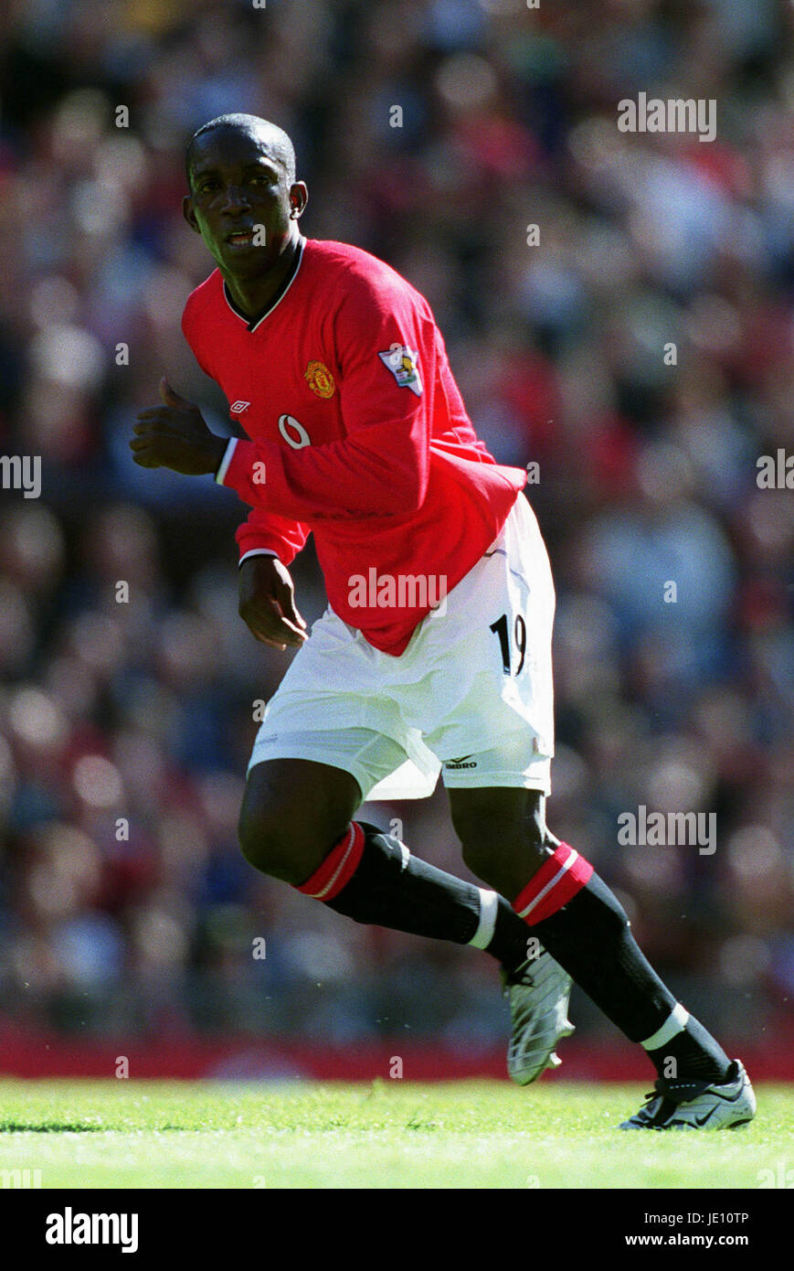 Dwight yorke manchester united 2001 hi-res stock photography and images ...
