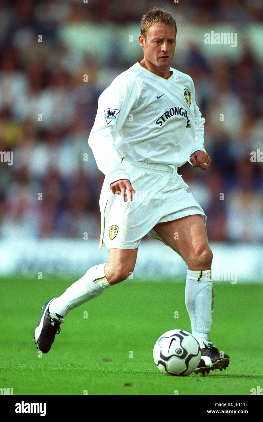 DAVID BATTY LEEDS UNITED FC ELLAND ROAD LEEDS ENGLAND 08 September 2001 ...