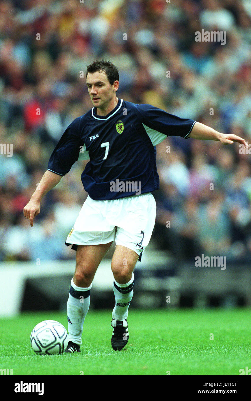 CHRISTIAN DAILLY SCOTLAND & WEST HAM UNITED FC HAMPDEN PARK GLASGOW 01 ...
