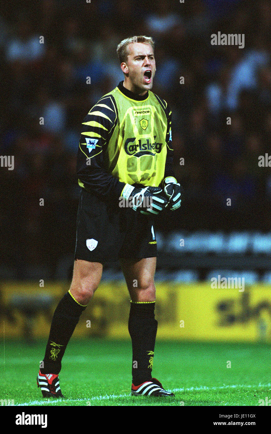 SANDER WESTERVELD LIVERPOOL FC REEBOK STADIUM BOLTON ENGLAND 27 August ...