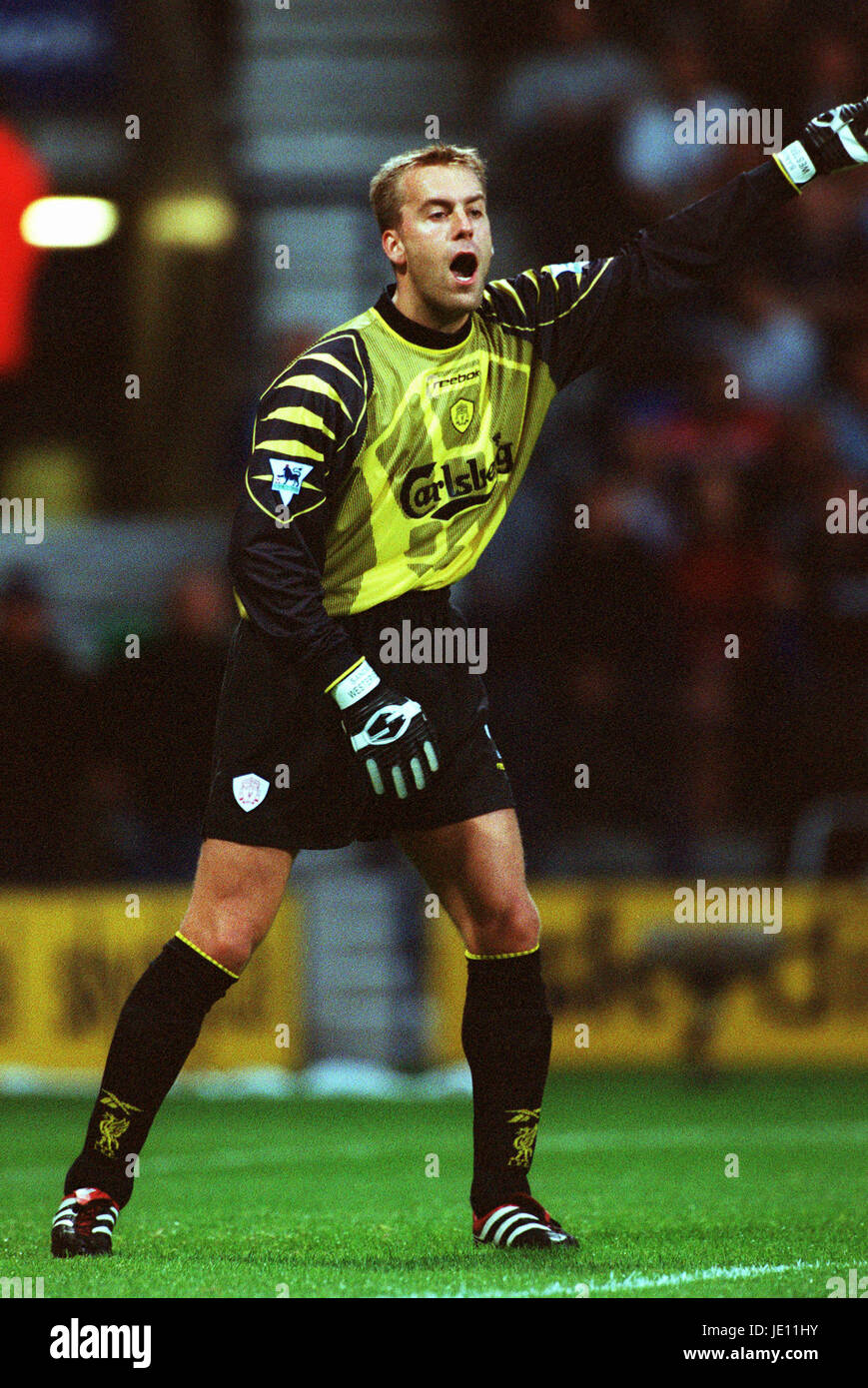 SANDER WESTERVELD LIVERPOOL FC REEBOK STADIUM BOLTON ENGLAND 27 August ...