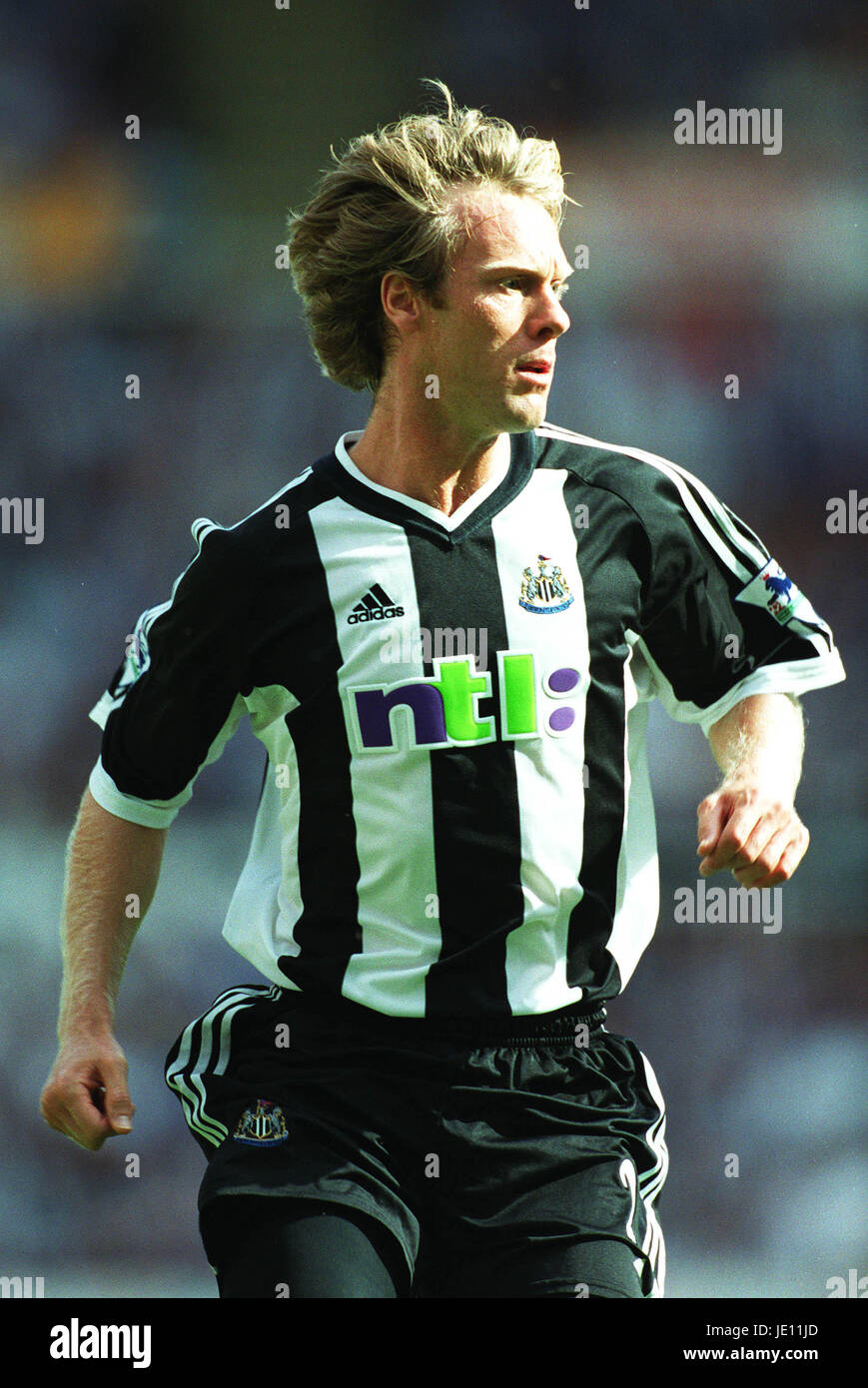 WARREN BARTON NEWCASTLE UNITED FC NEWCASTLE ST JAMES PARK NEWCASTLE 26 ...