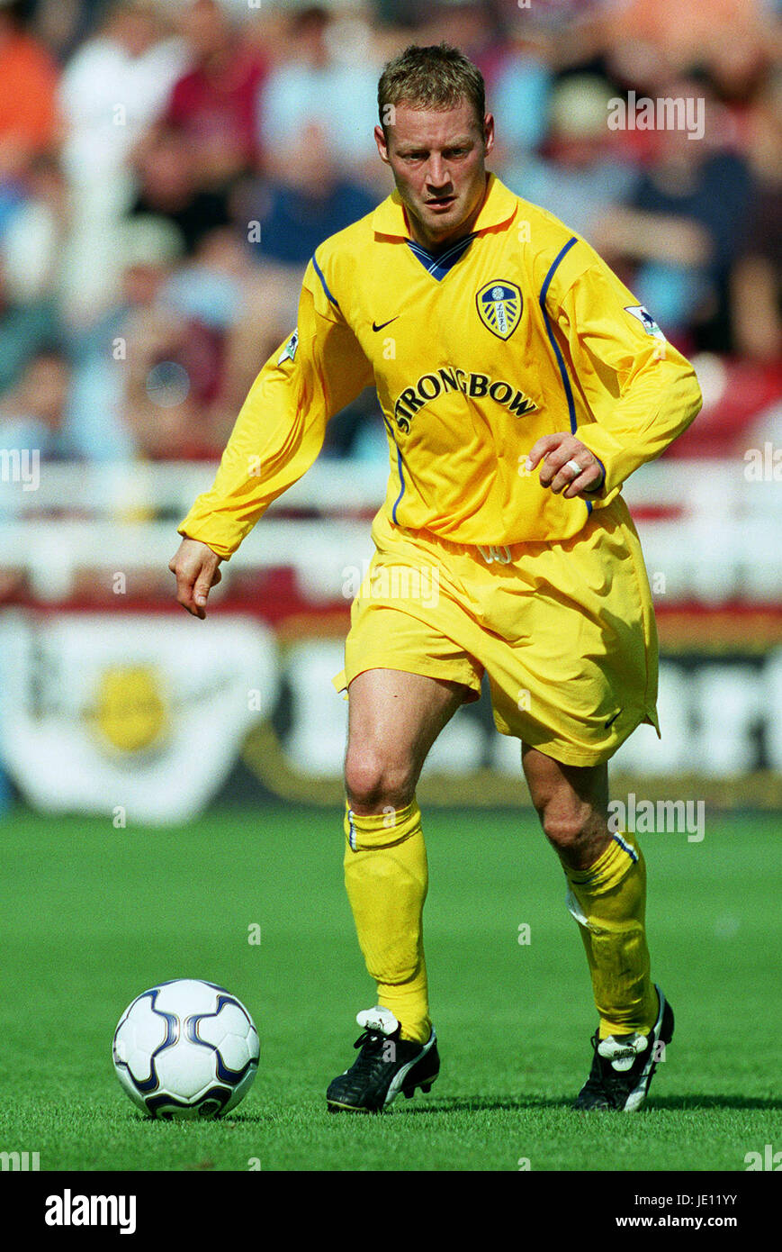 DAVID BATTY LEEDS UNITED FC UPTON PARK LONDON ENGLAND 25 August 2001 ...
