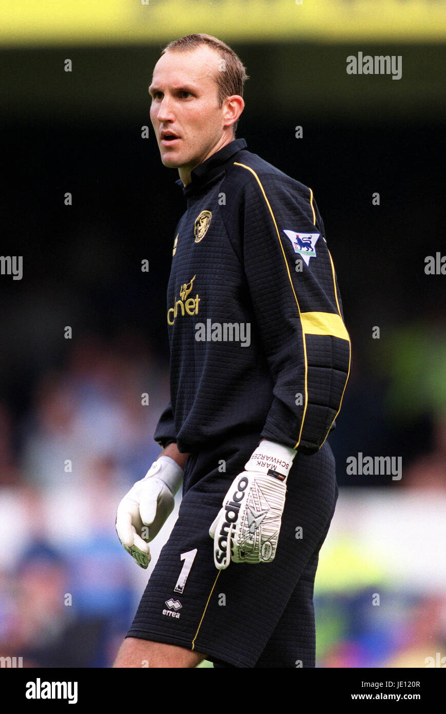 MARK SCHWARZER MIDDLESBROUGH FC 25 August 2001 Stock Photo - Alamy