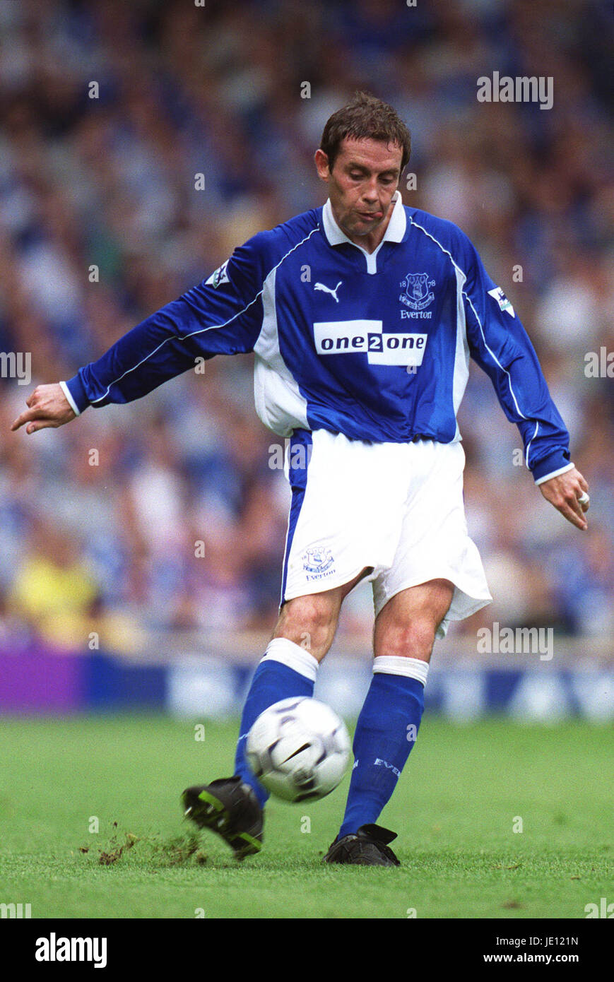 DAVID WEIR EVERTON FC LIVERPOOL GOODISON PARK 25 August 2001 Stock ...