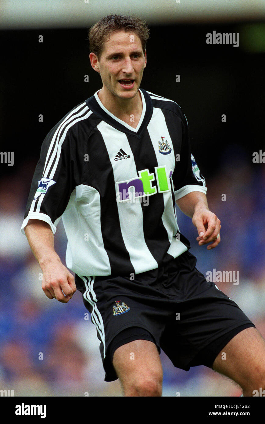 ROBBIE ELLIOT NEWCASTLE UNITED FC 19 August 2001 Stock Photo - Alamy