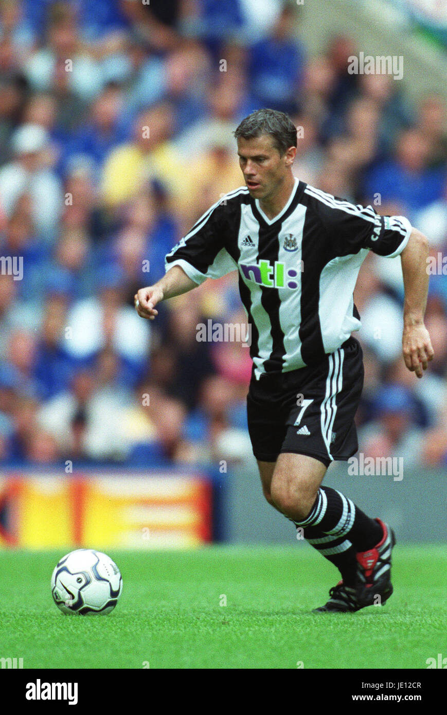ROBERT LEE NEWCASTLE UNITED FC 19 August 2001 Stock Photo - Alamy