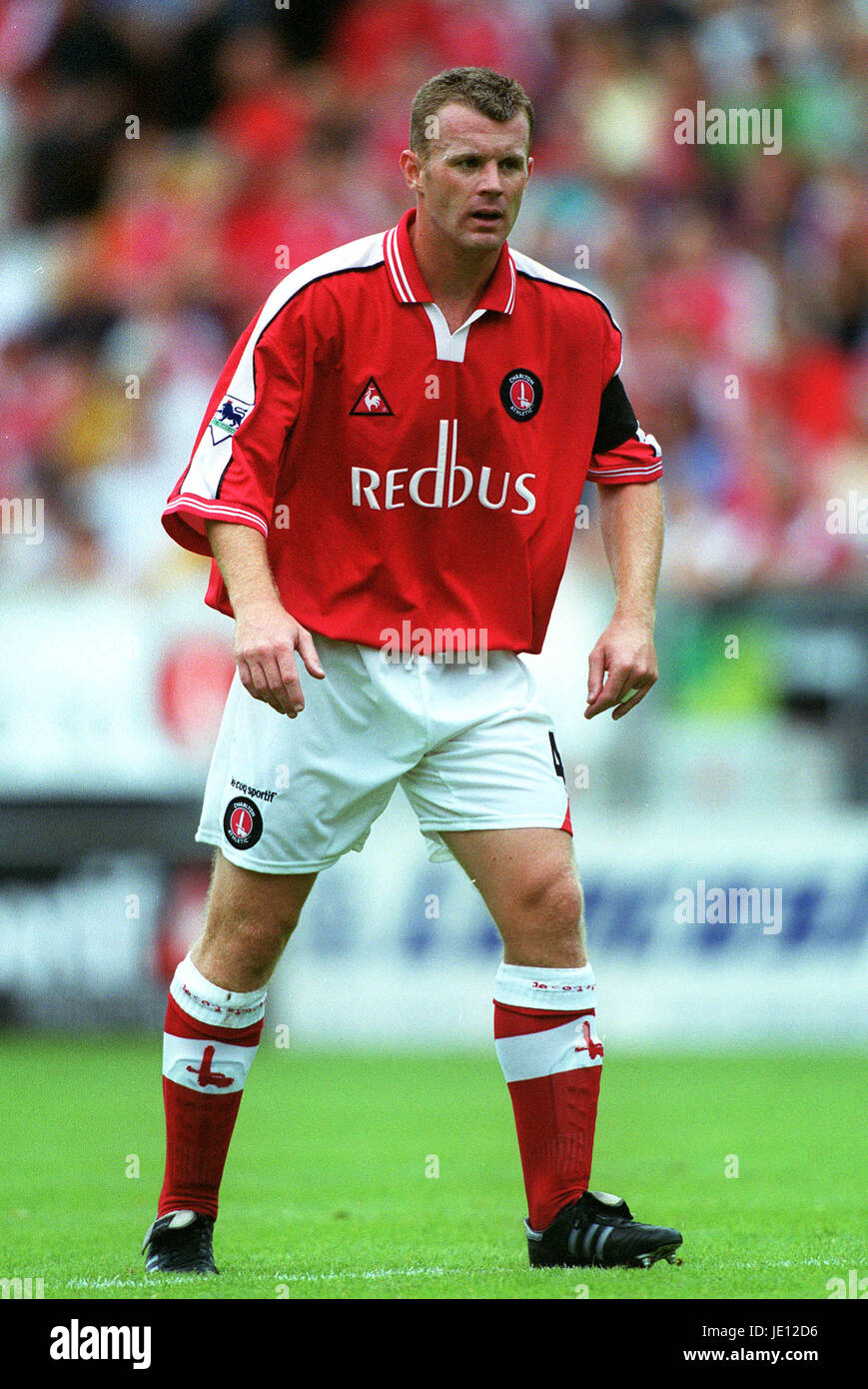 GRAHAM STUART CHARLTON ATHLETIC FC 18 August 2001 Stock Photo - Alamy