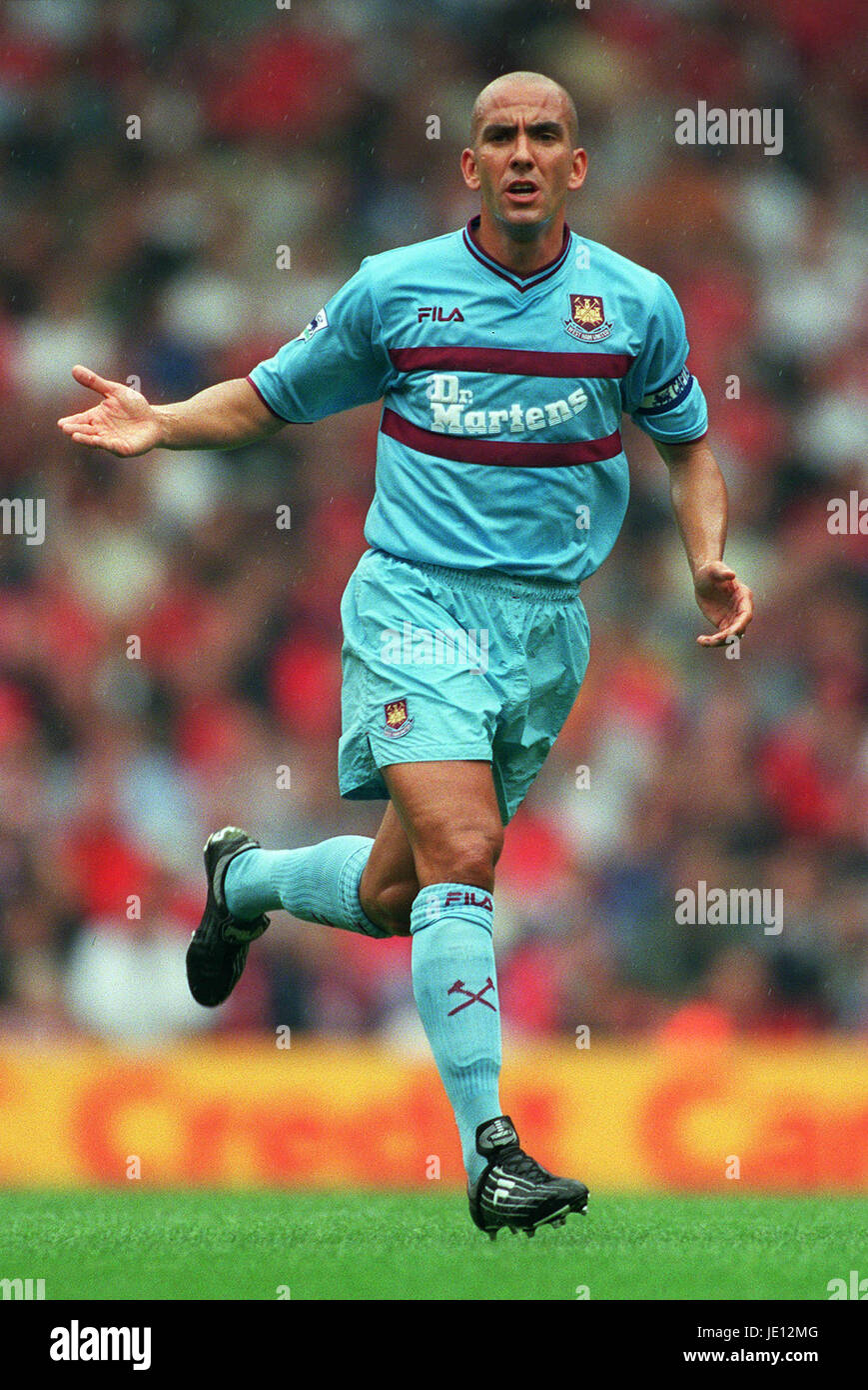 PAOLO DI CANIO WEST HAM UNITED FC ANFIELD LIVERPOOL ENGLAND 18 August ...