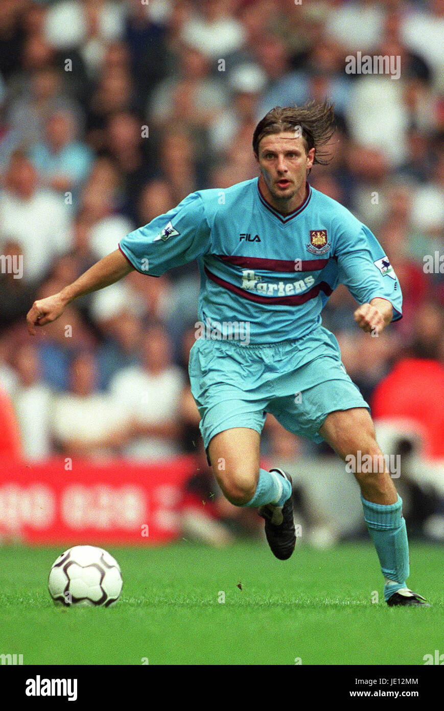 SEBASTIEN SCHEMMEL WEST HAM UNITED FC ANFIELD LIVERPOOL ENGLAND 18 ...