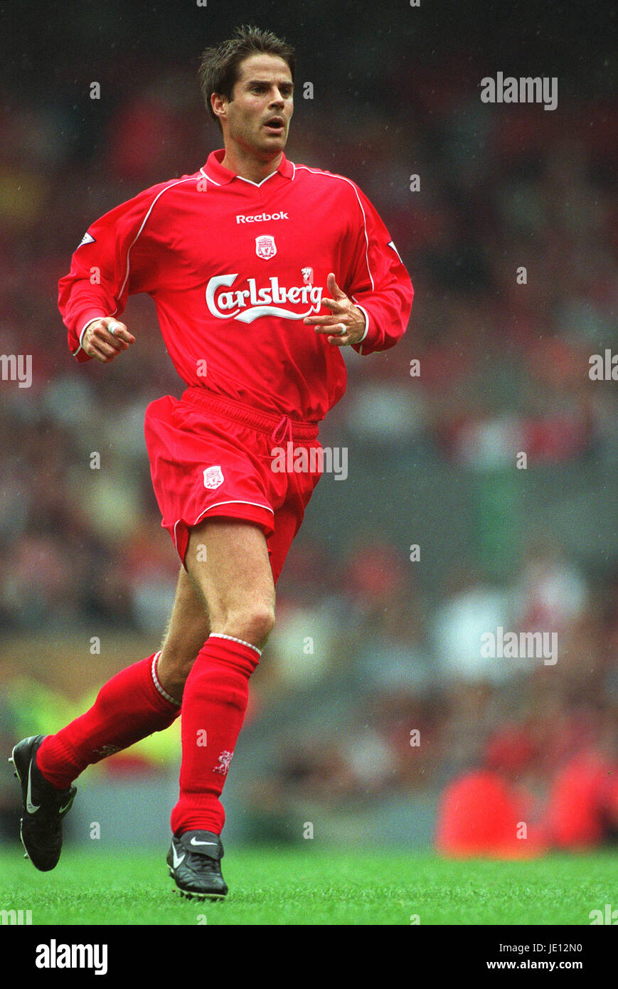 JAMIE REDKNAPP LIVERPOOL FC ANFIELD LIVERPOOL ENGLAND 18 August 2001 ...