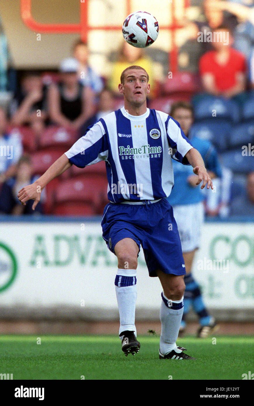 ANDY BOOTH HUDDERSFIELD TOWN AFC HUDDERSFIELD HUDDERSFIELD 31 July 2001 Stock Photo - Alamy