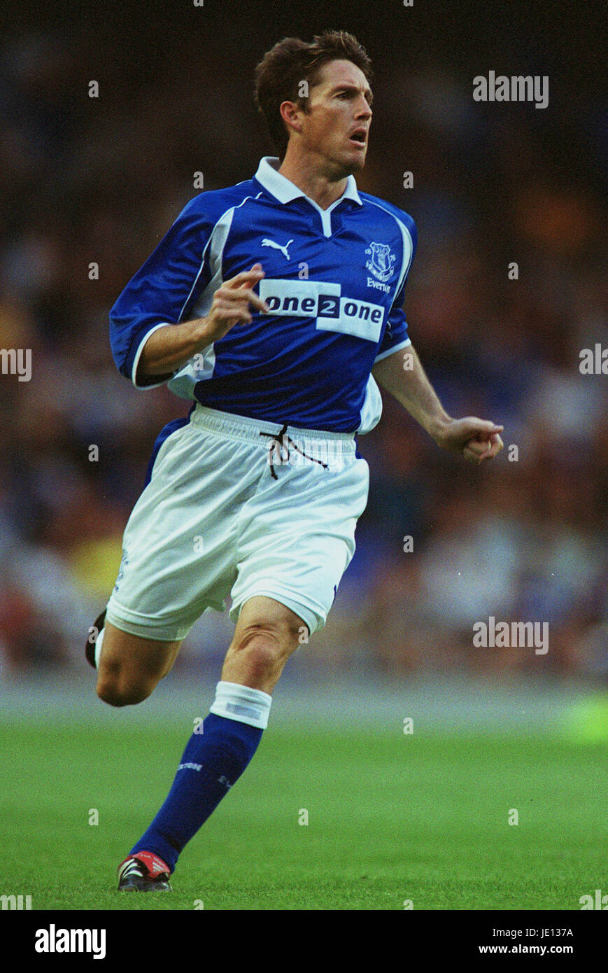 JOE-MAX MOORE EVERTON FC GOODISON PARK 14 August 2001 Stock Photo - Alamy
