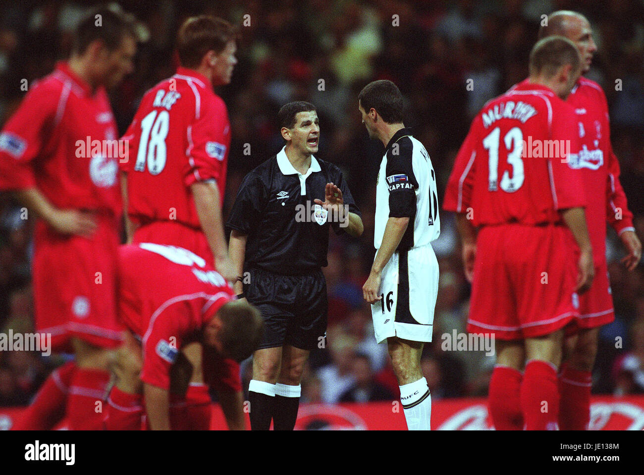 ROY KEANE & ANDY D'URSO MANCHESTER UNITED FC MILLENNIUM STADIUM CARDIFF ...