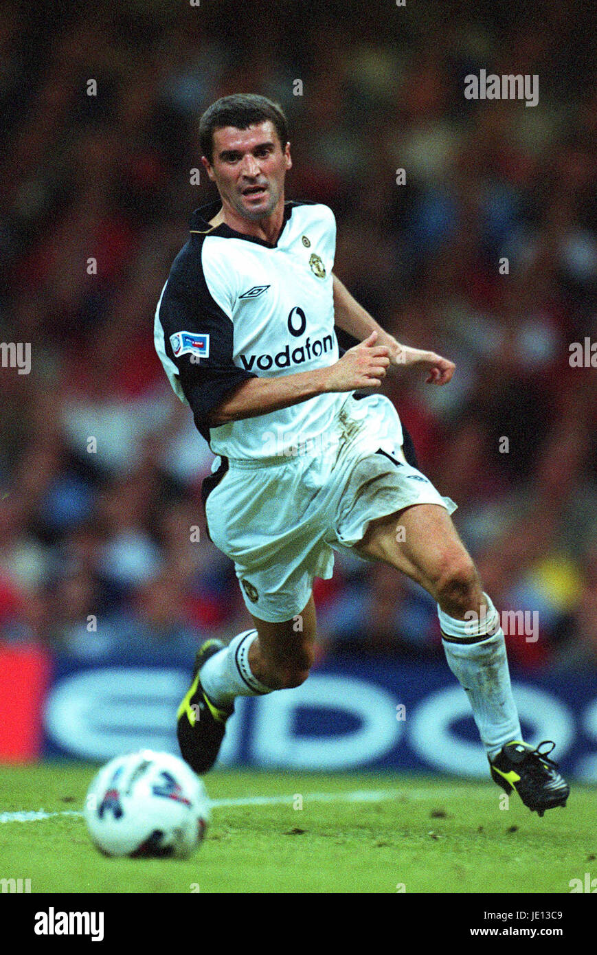 ROY KEANE MANCHESTER UNITED FC MILLENNIUM STADIUM CARDIFF WALES 12 ...