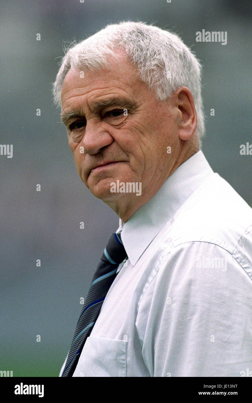 BOBBY ROBSON NEWCASTLE UNITED MANAGER NEWCASTLE ST JAMES PARK NEWCASTLE ...