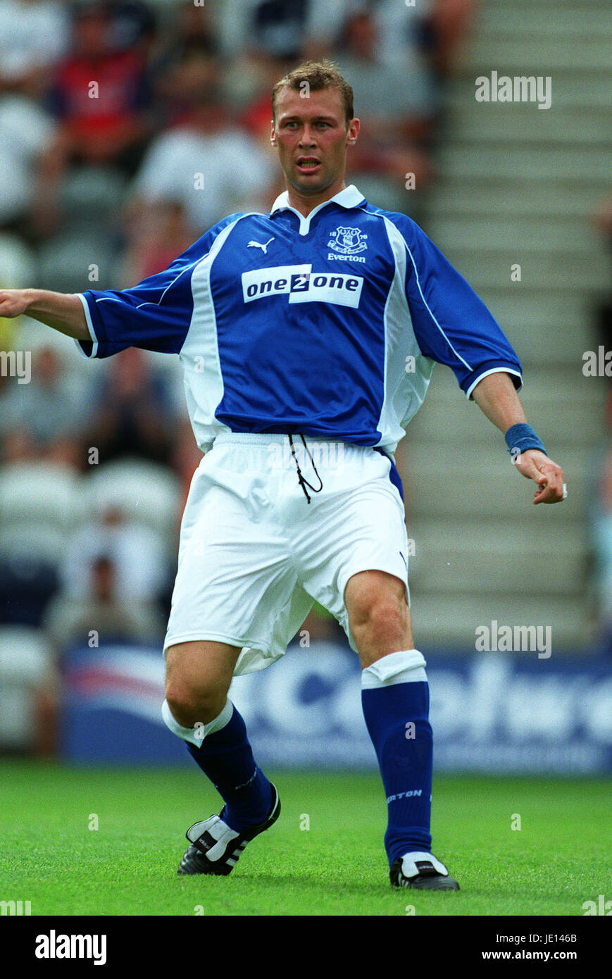 DUNCAN FERGUSON EVERTON FC PRESTON PRESTON V EVERTON 28 July 2001 Stock ...