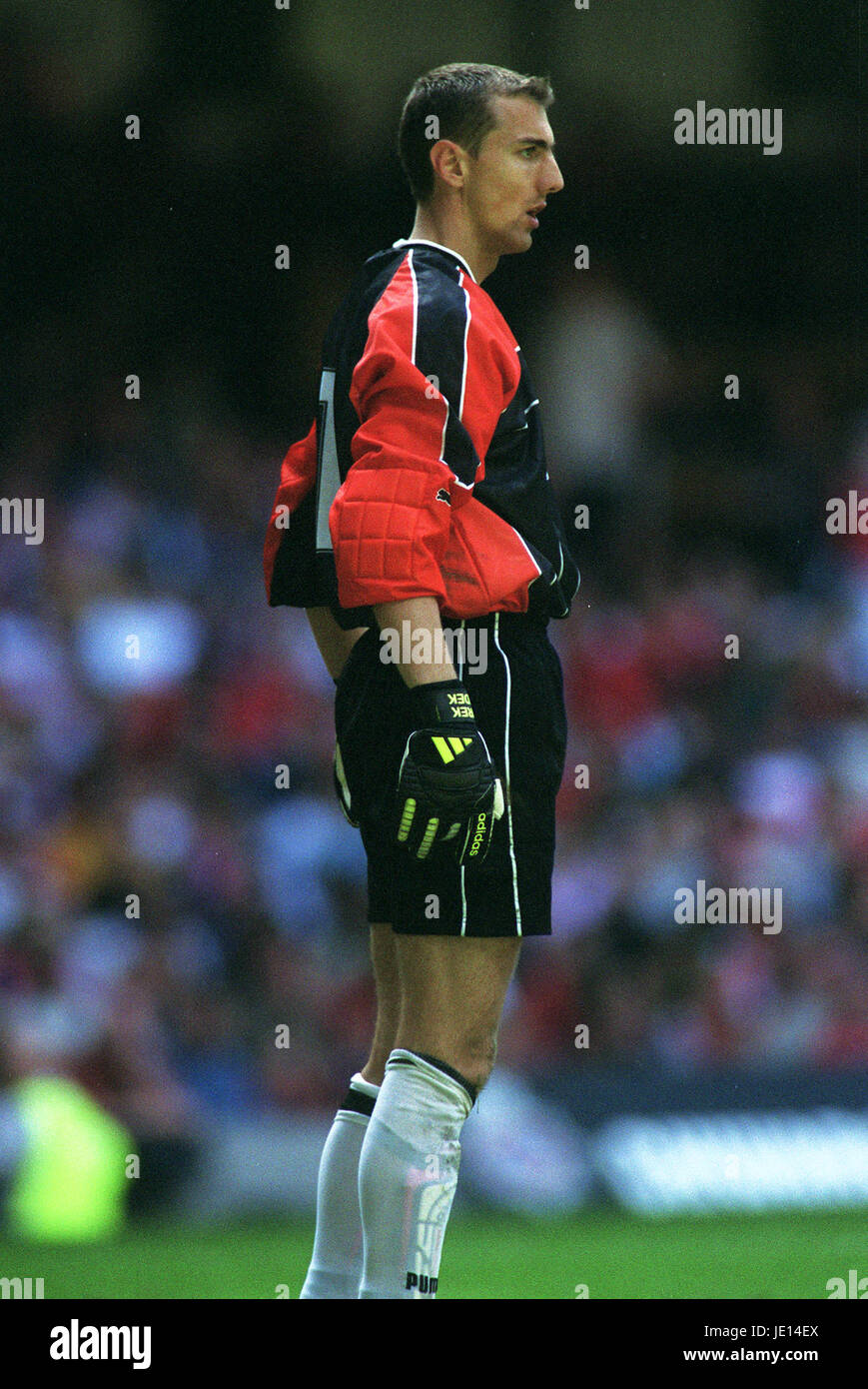 JERZY DUDEK POLAND CARDIFF MILLENNIUM STADIUM CARDIFF 02 June 2001 ...