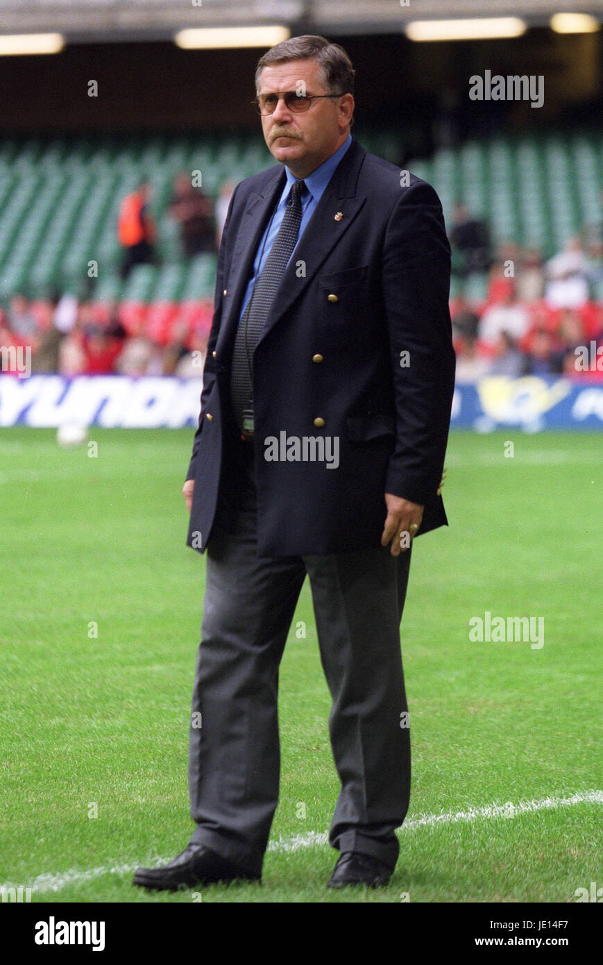 JERZY ENGEL POLAND FOOTBALL COACH CARDIFF MILLENNIUM STADIUM CARDIFF 02 ...