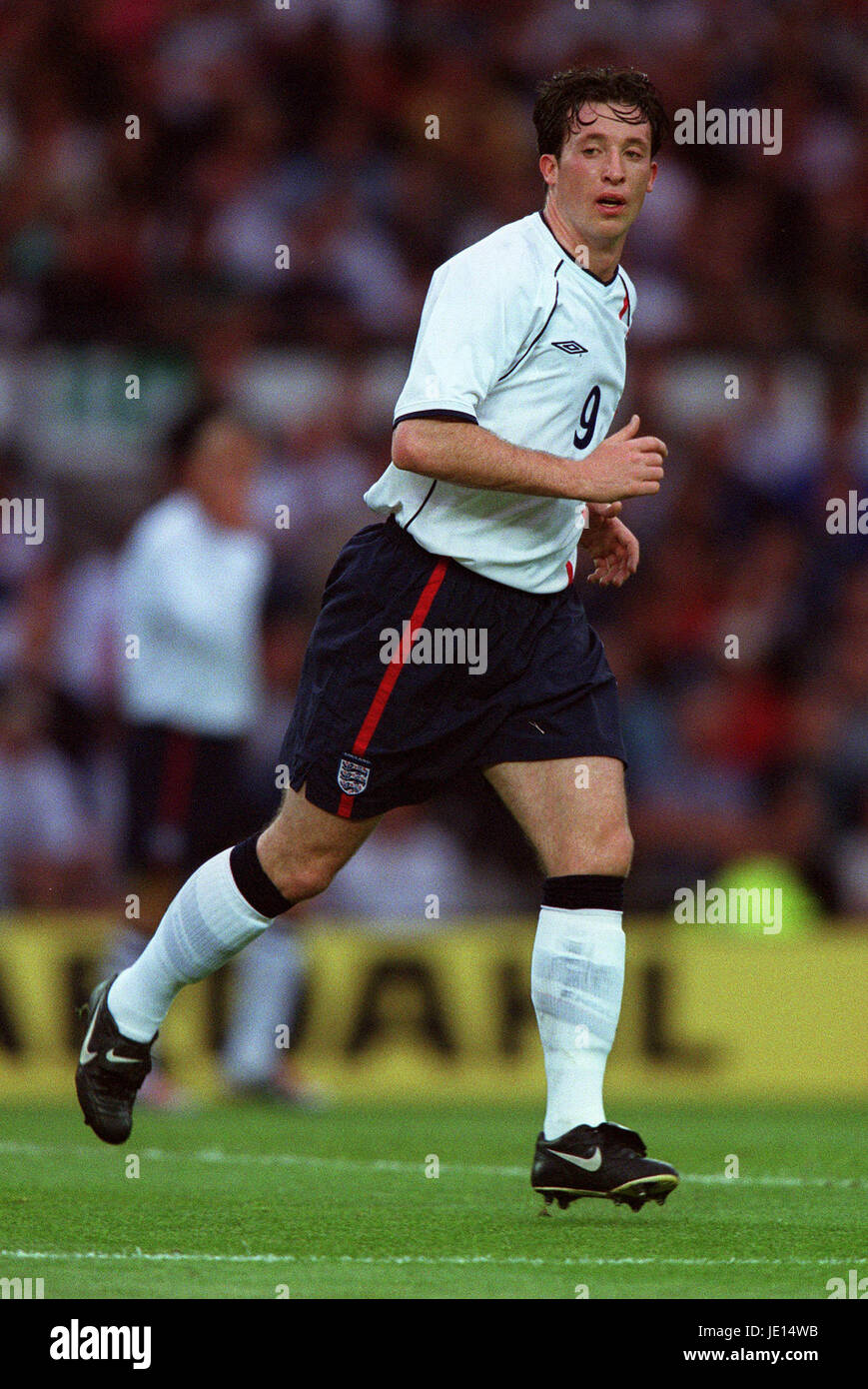 ROBBIE FOWLER ENGLAND & LIVERPOOL FC PRIDE PARK DERBY ENGLAND 25 May ...