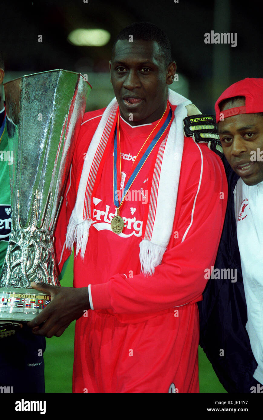 Heskey germany 2001 hi-res stock photography and images - Alamy