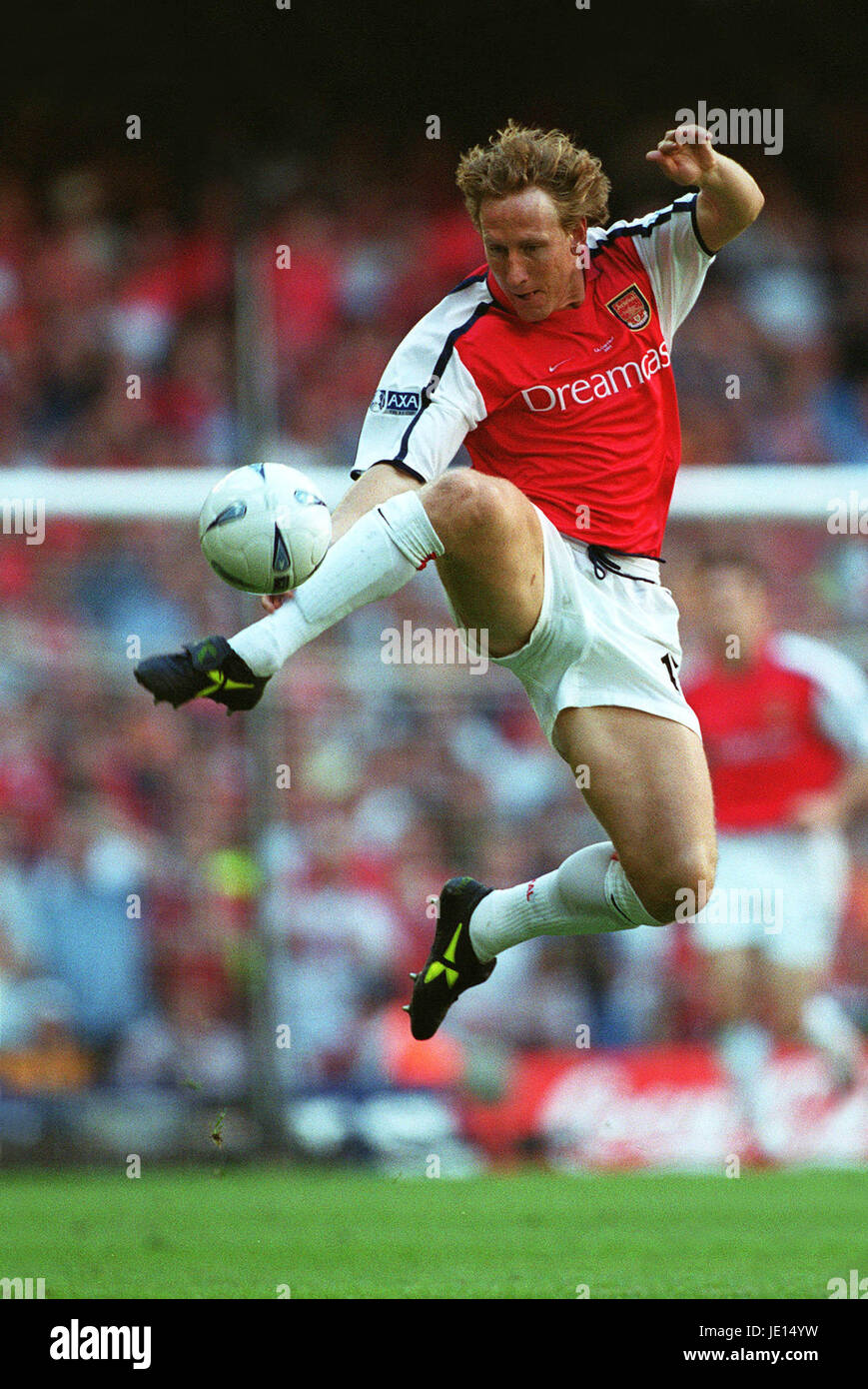 RAY PARLOUR ARSENAL FC MILLENNIUM STADIUM CARDIFF WALES 12 May 2001 ...