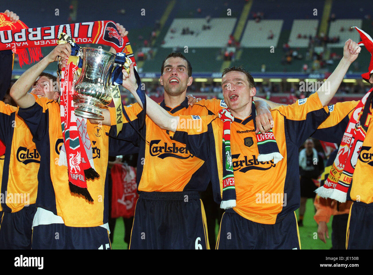 PATRICK BERGER BABBEL & SMICER LIVERPOOL WIN FA CUP MILLENNIUM STADIUM ...