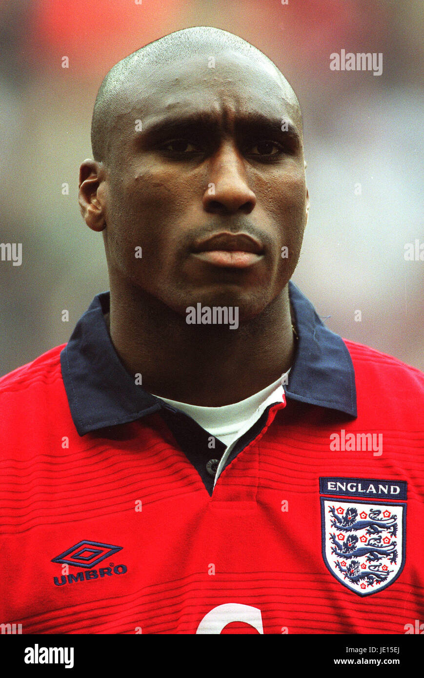 SOL CAMPBELL ENGLAND & TOTTENHAM HOTSPUR FC LIVERPOOL ANFIELD LIVERPOOL ...