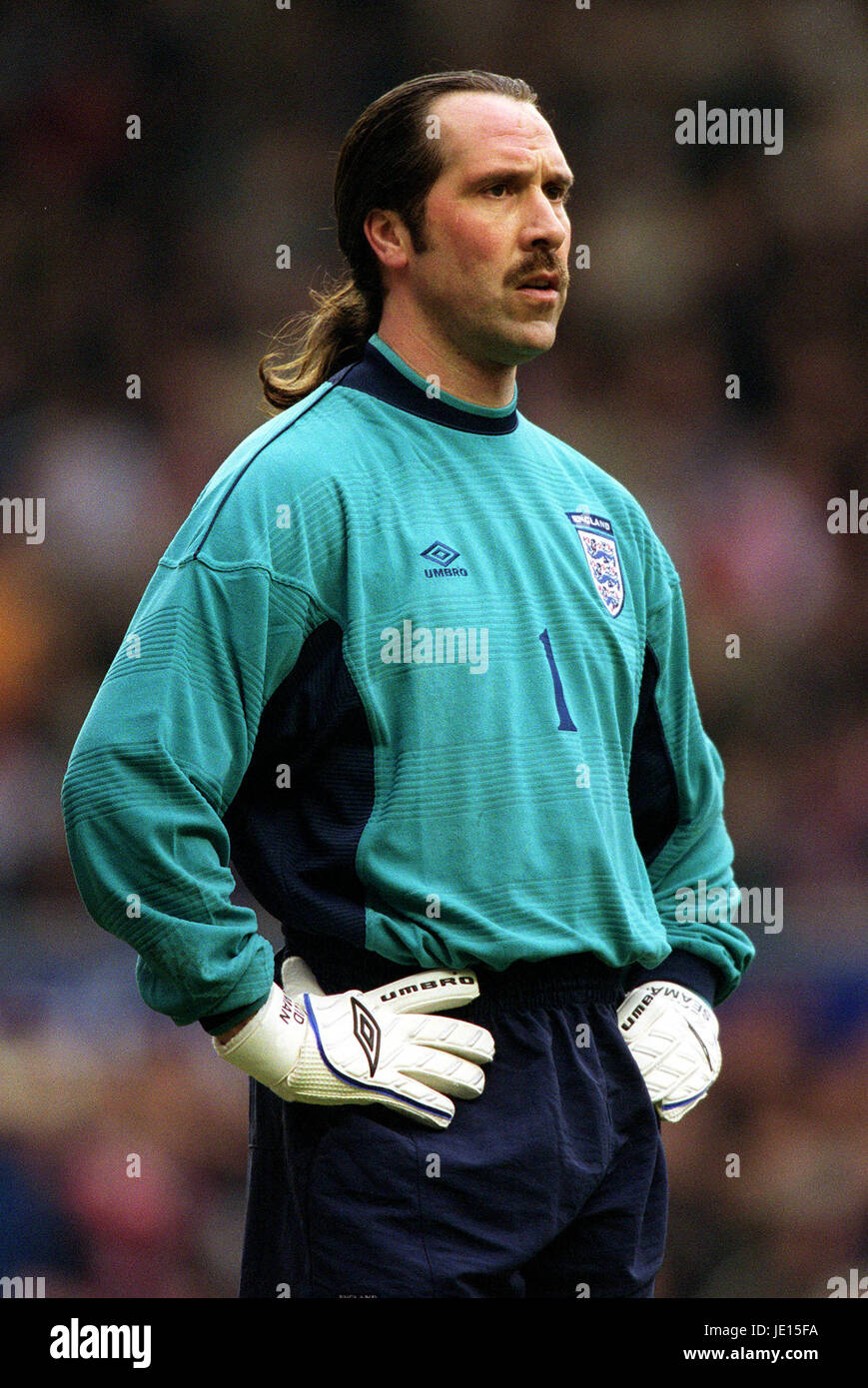 DAVID SEAMAN ENGLAND & ARSENAL FC LIVERPOOL ANFIELD LIVERPOOL 24 March ...